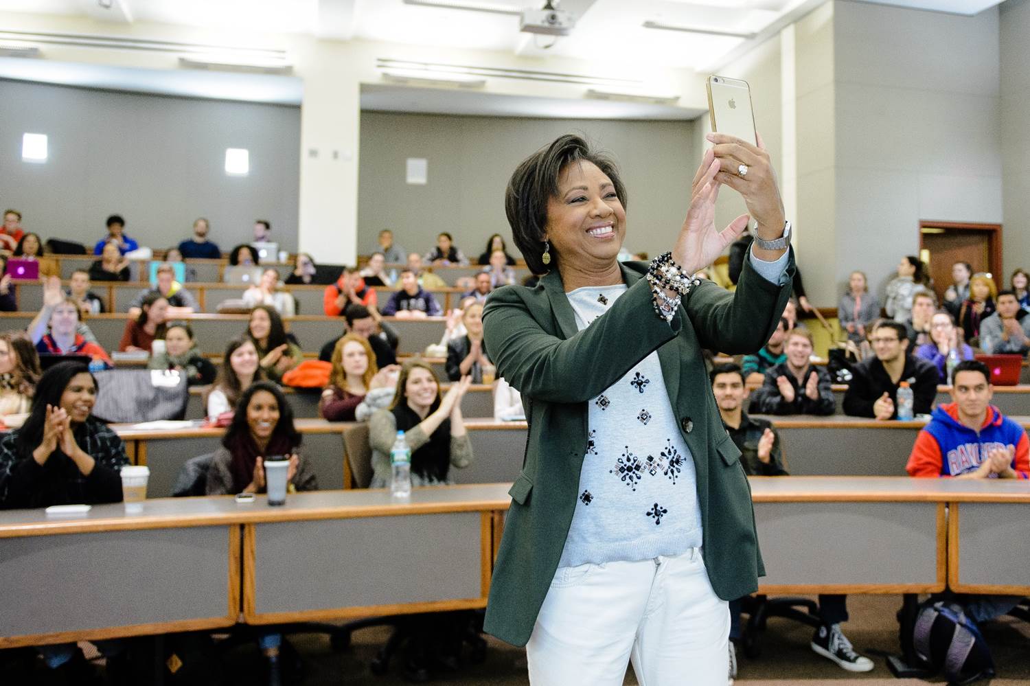NBC4 Chief Meteorologist Janice Huff Receives Broadcaster Of The Year ...