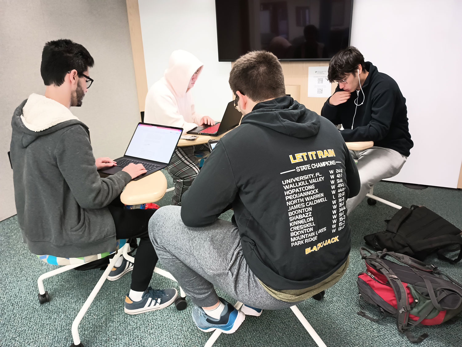 New Study Pods Enhance Focus At Sprague Library – University Libraries ...