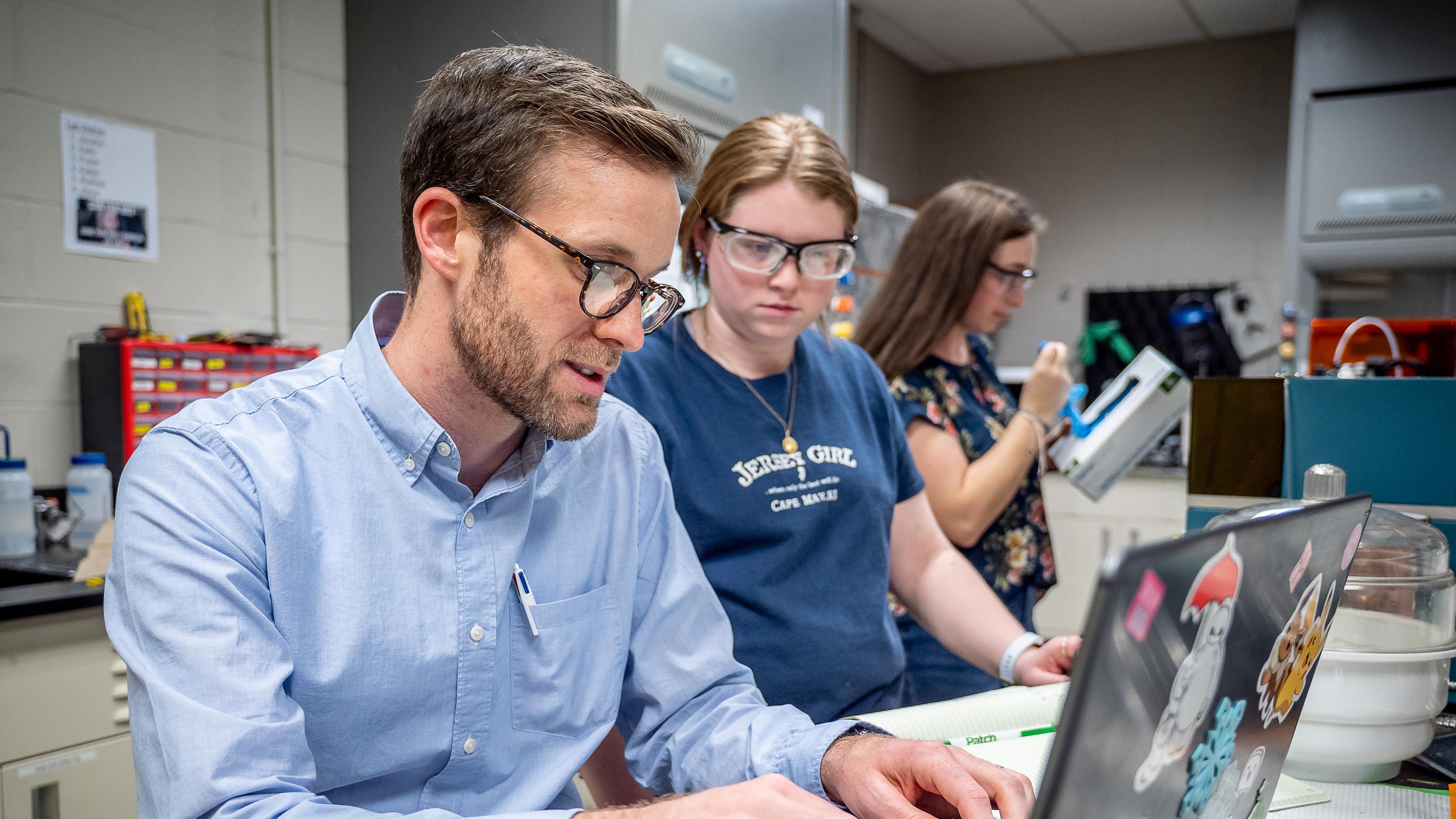 Chemistry Professor Earns NSF CAREER Grant To Improve Neurotransmission ...