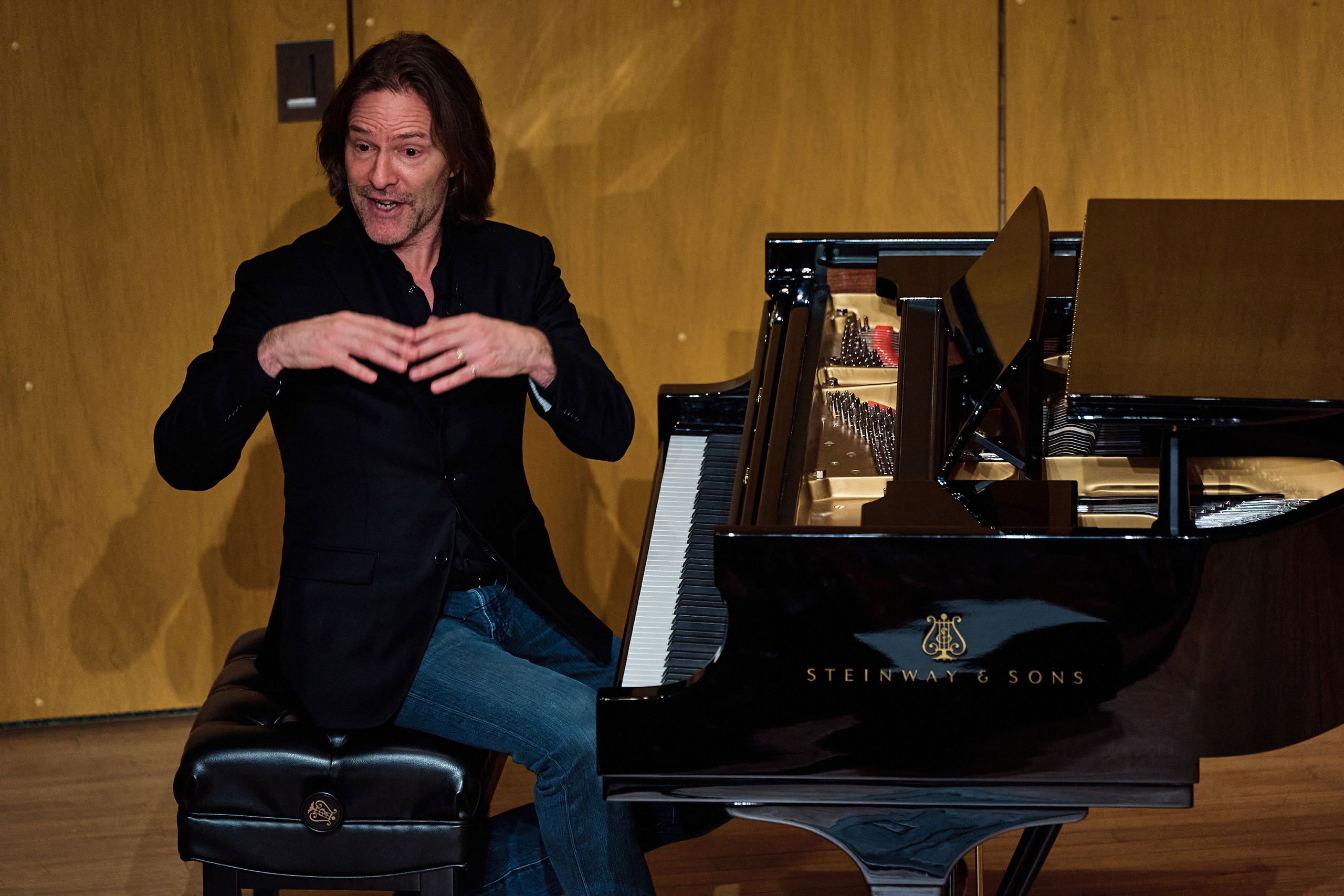 Cali Immersive Residency Resonates With Composer Eric Whitacre At ...