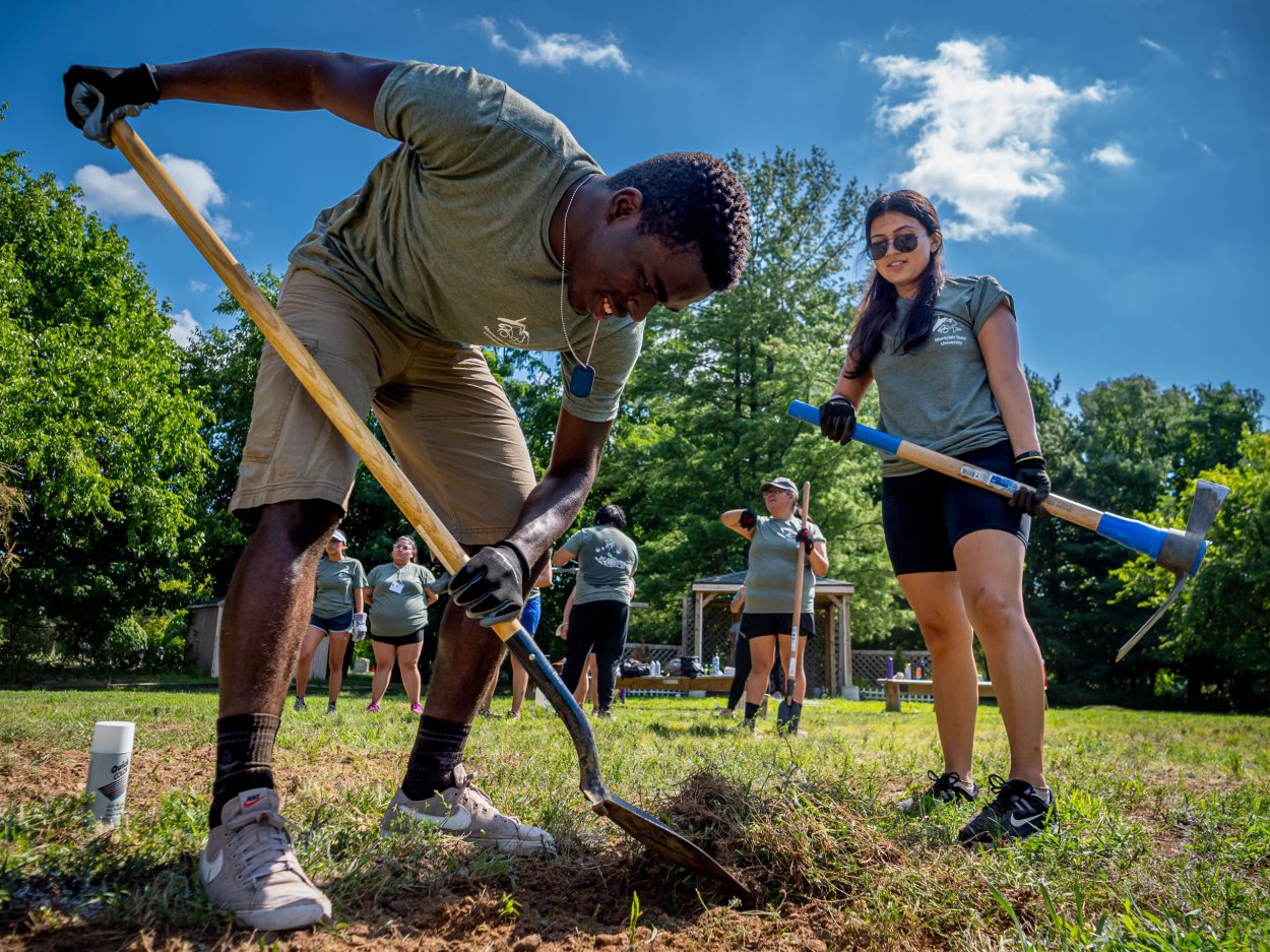 Bonners Leaders Build On Volunteer Spirit – Office Of Community ...