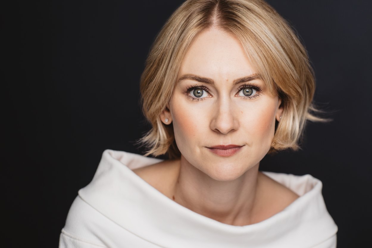 Heather Botts: The Challenges Of Being A Broadway Understudy – College ...