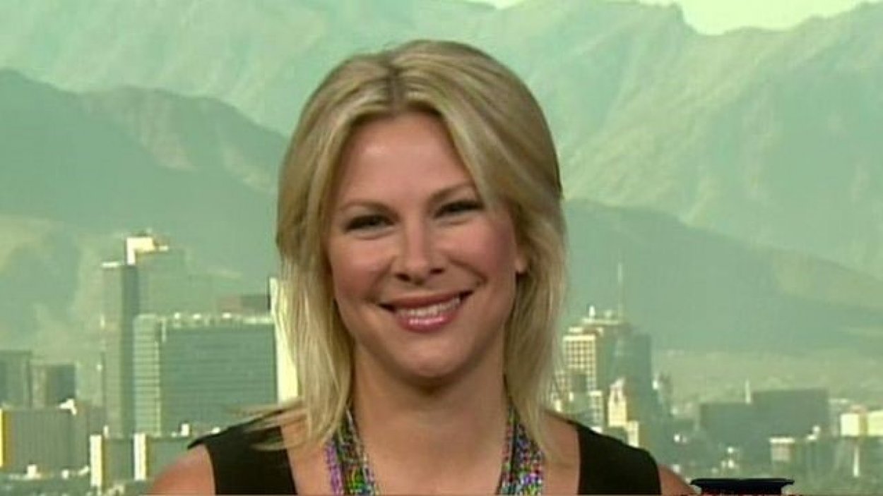 Kristin Bentz Introduces PRSSA Students To The Financial Side Of ...