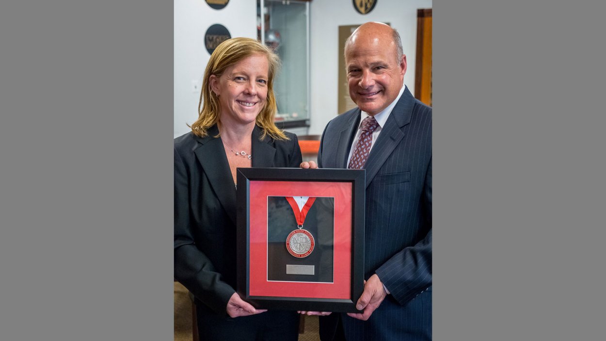 Robert J. Iacullo ’76 – Distinguished Alumni And Speaker Awards ...