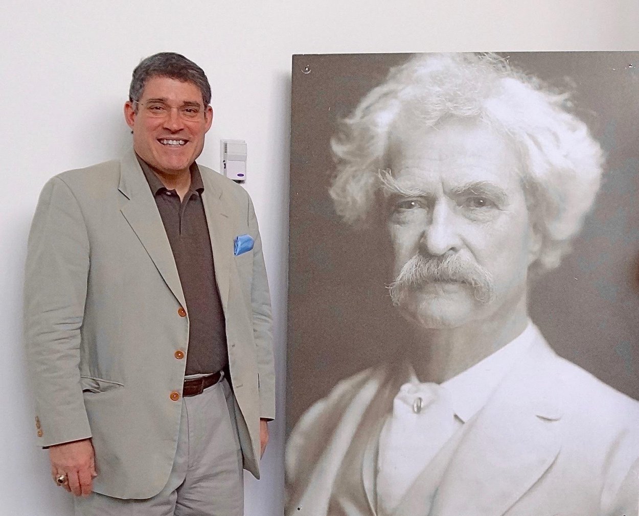 John Pascal, M.A. (2008) Signing Books On 9/17/16 – English - Montclair ...