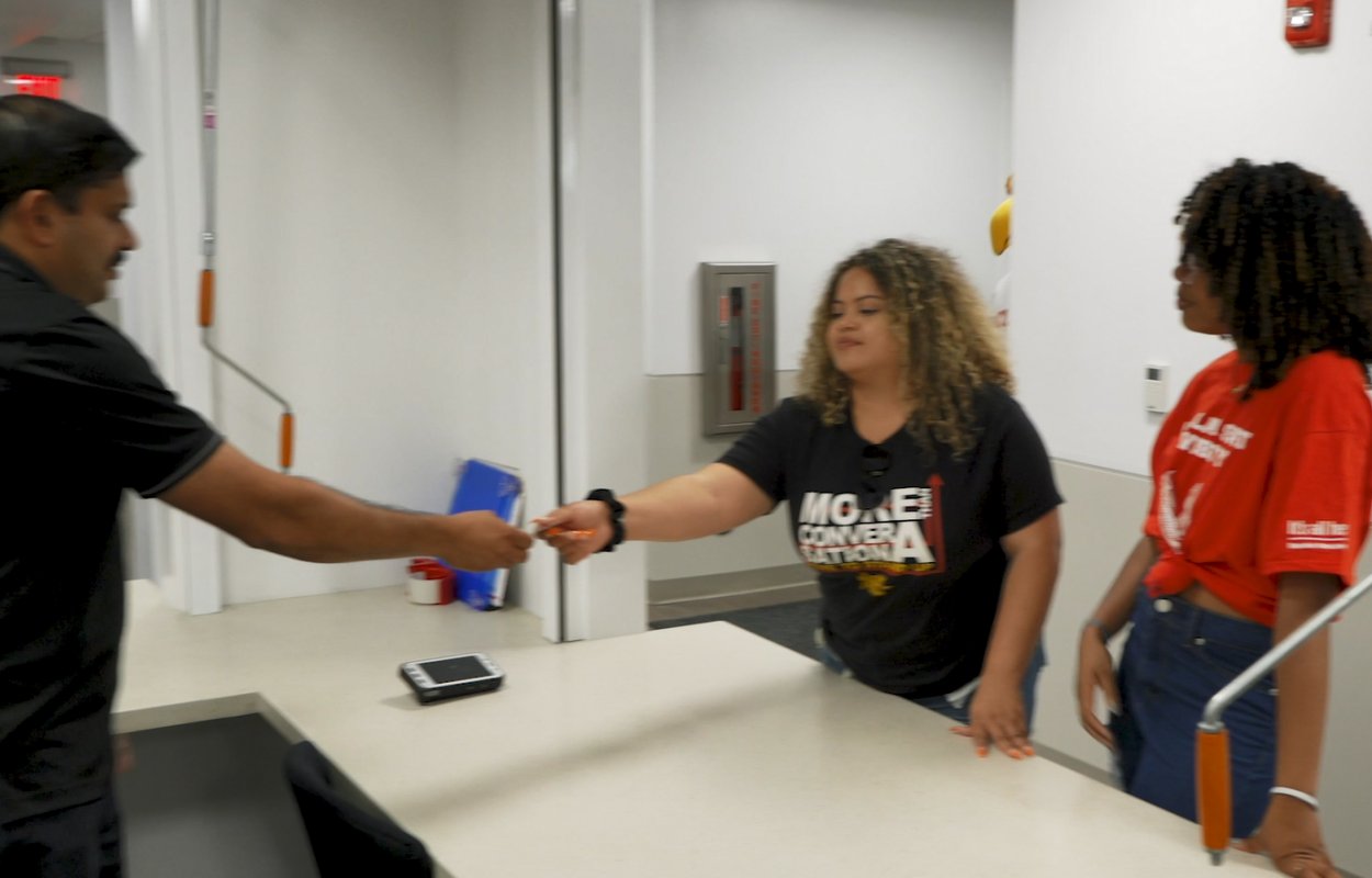 Students! Package Pick-Up Instructions – University Facilities ...