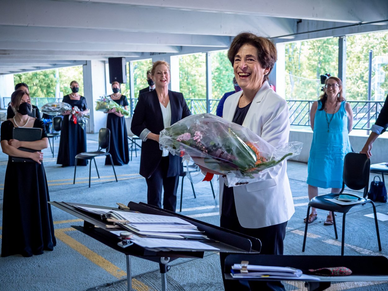 Choir Performs A Musical Tribute For President Cole – Press Room ...