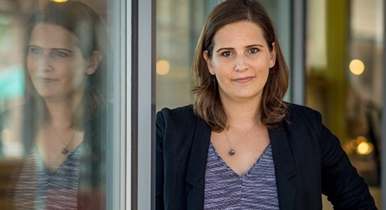 New Sarah Lowe Media Interviews On Mental Health, Hurricanes, Las Vegas ...