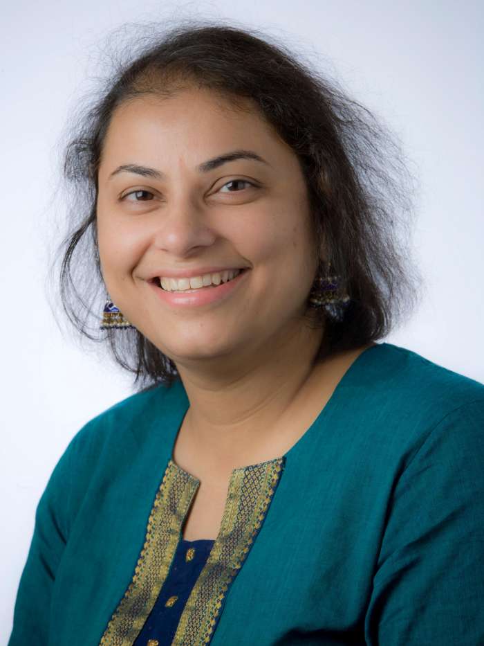 Julie Hu's Instagram, Twitter & Facebook on IDCrawl